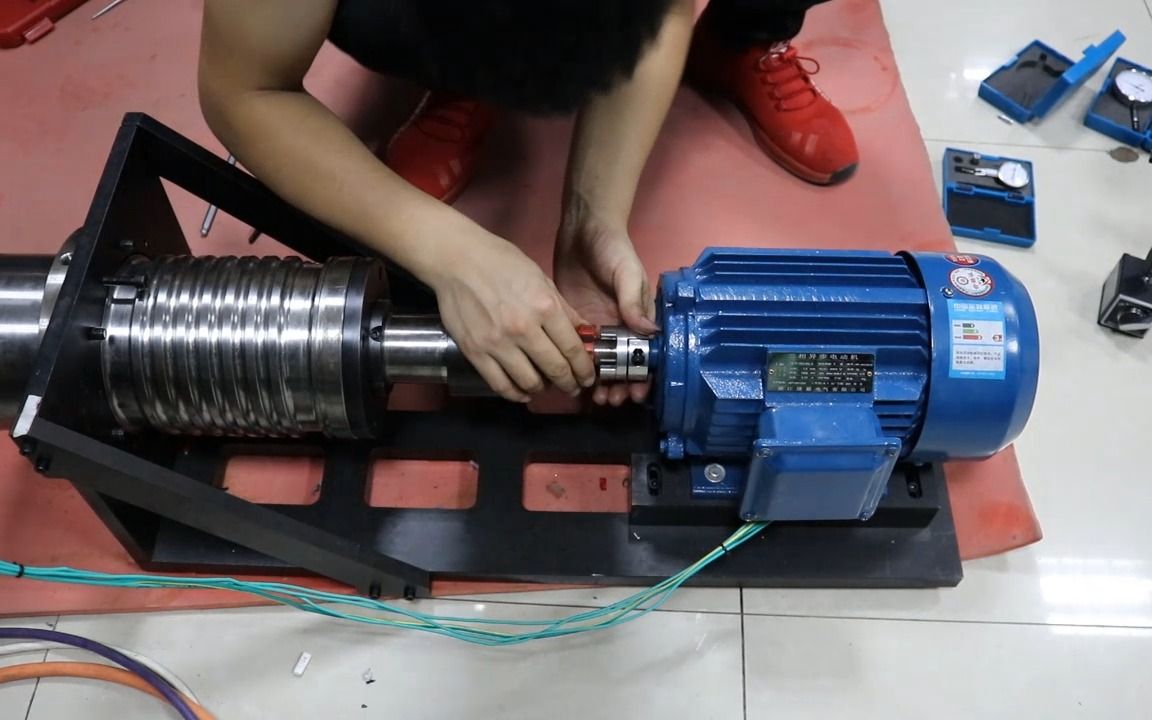 数控铣床的主轴连接与调试方法