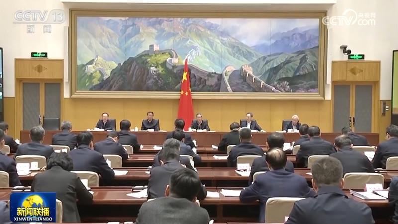...李强在国务院推动大规模设备更新和消费品以旧换新工作视频会议上...
