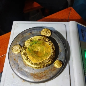 泰山提金 