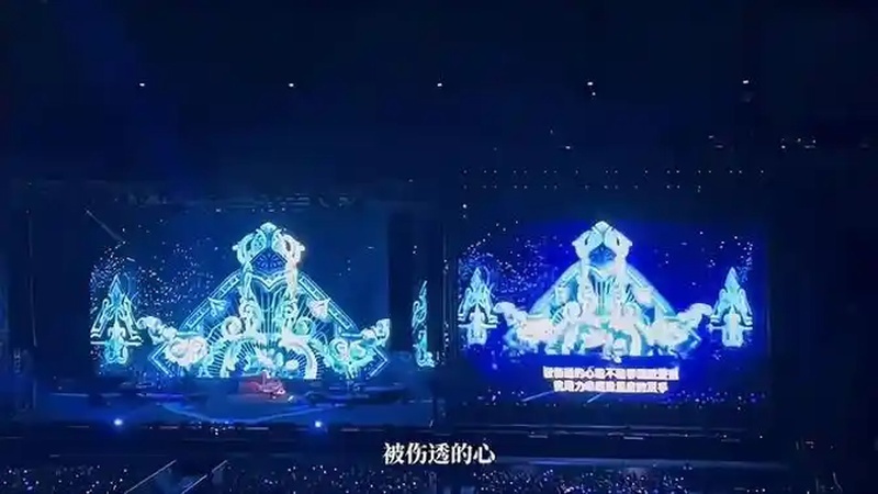 周杰伦新加坡演唱会现场版《枫》杰伦嗓子恢复的不错,居然能唱这首歌!
