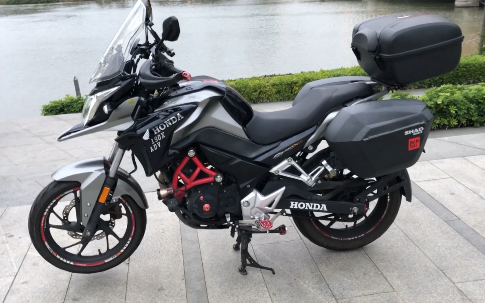 骑了两年一万多公里的猛鸷190X,分享一下使用感受