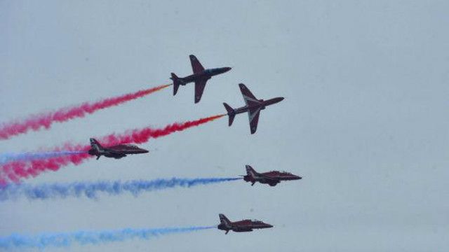 2016珠海航展:英国“红箭”飞行表演队中国首秀精彩不断