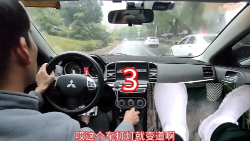 手动挡这样开就对了!
