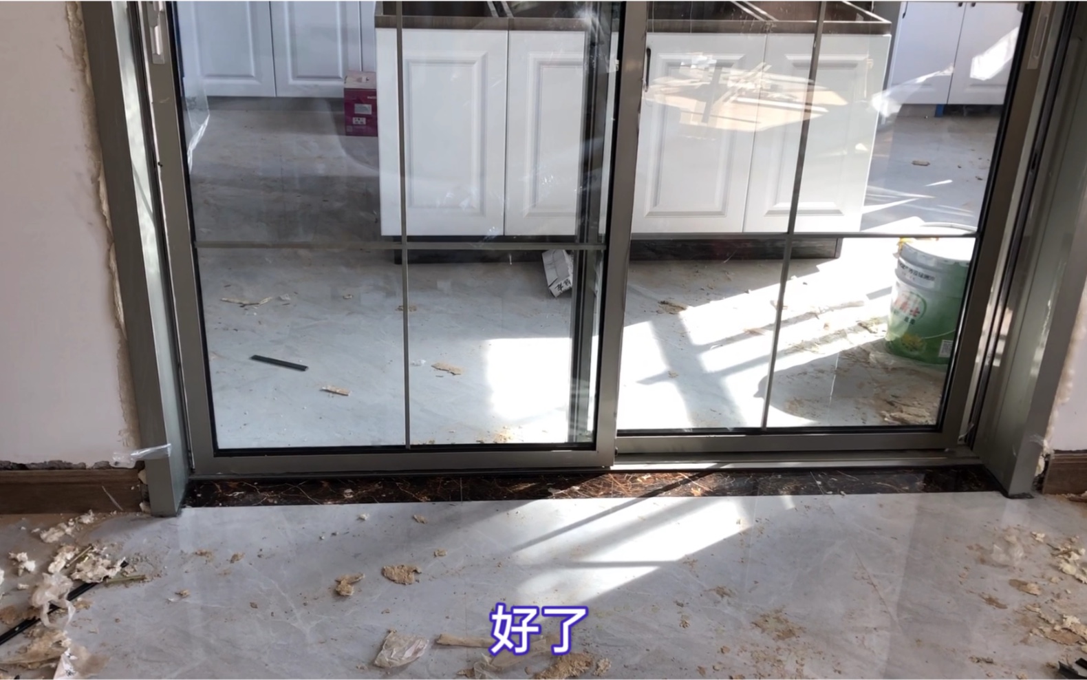 自己去安装推拉门,其它师傅我不放心,辛苦点没事,客人满意就好