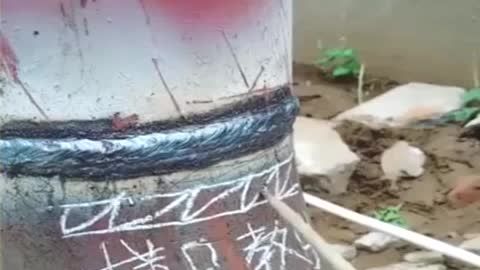 一起学电焊133小管横口教学,斜拉压条焊,电流110