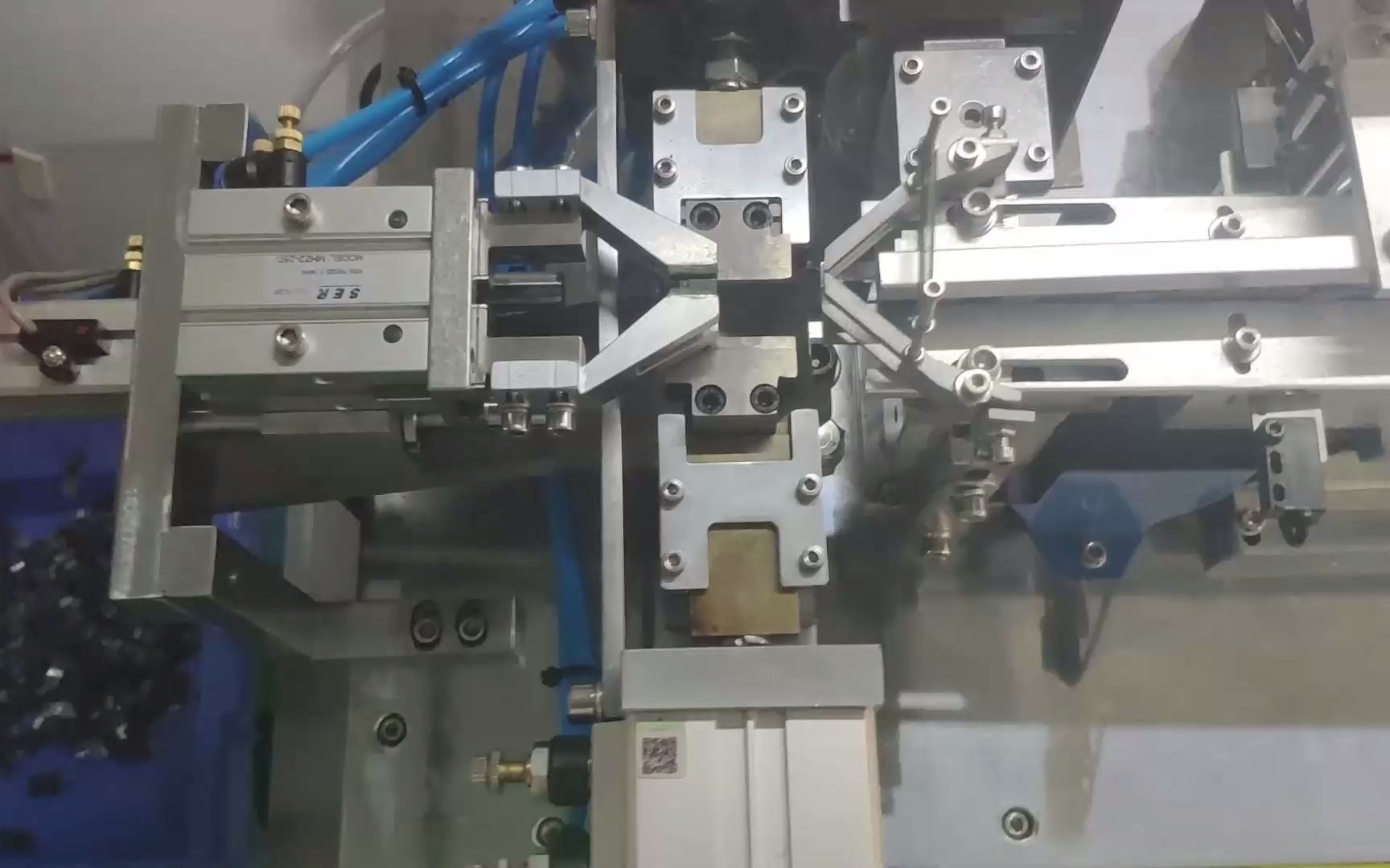 HD-901K 散装三极管成型机 订制三极管成型Z字型