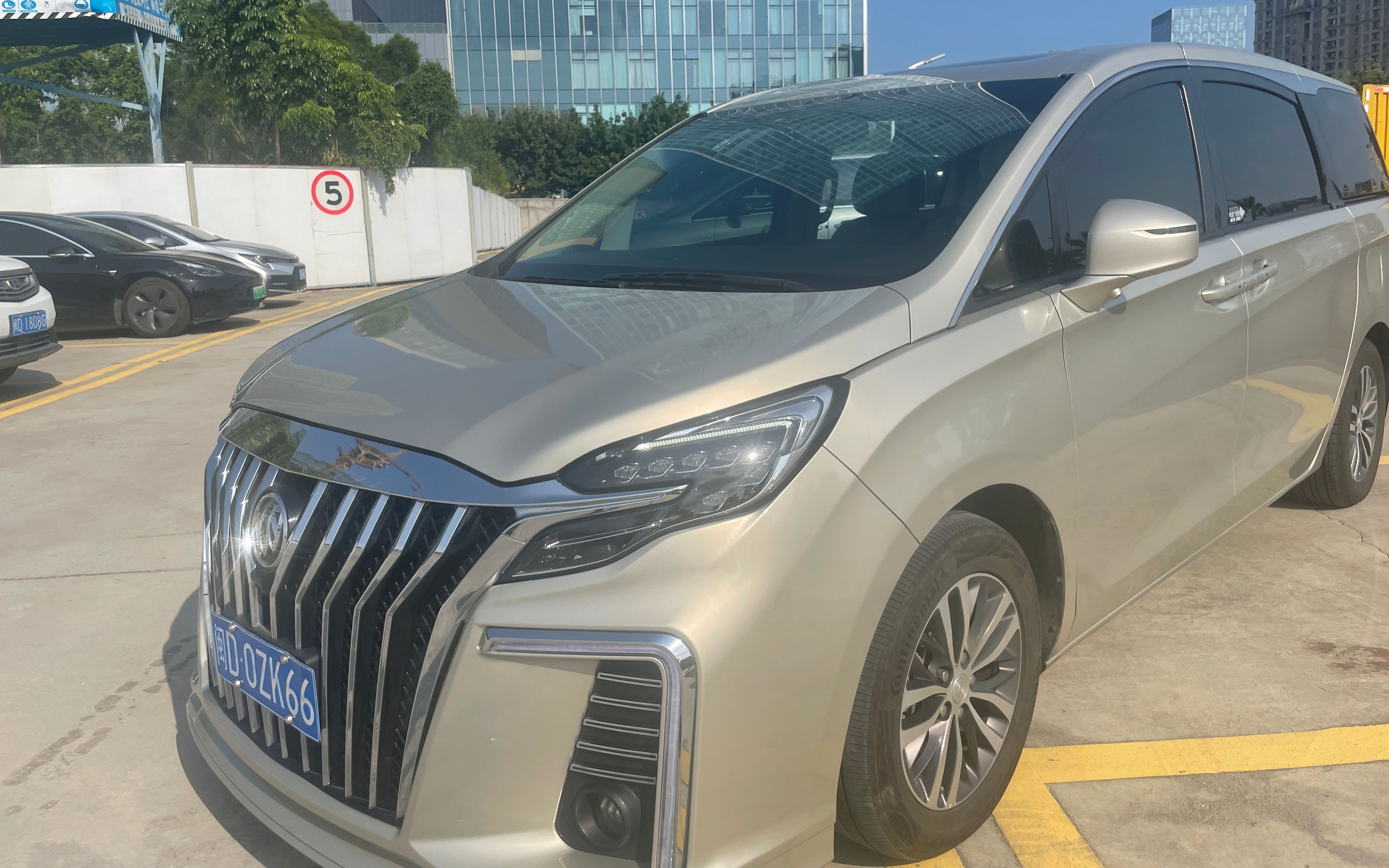 厦门租车gl8、厦门租车自驾一天多少钱、厦门汽车租赁平台