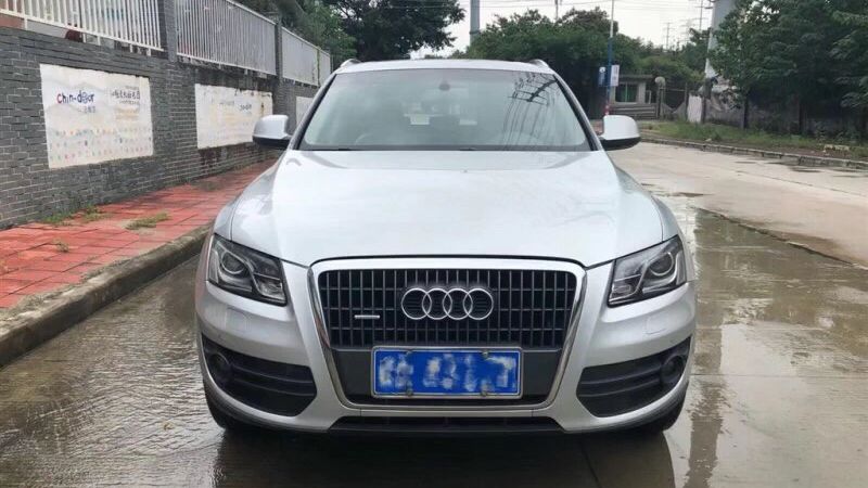 奥迪Q5,2011年3月2.0T行驶9万多公里,手自一体,定速巡航,导航