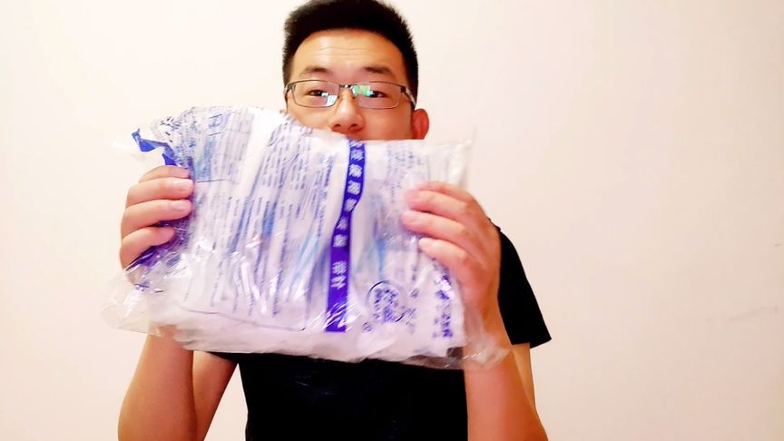 小郭买了一大包输液器,难道是打针用?观看视频揭晓答案并有惊喜
