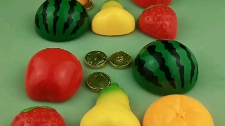 玩具动画:五星红旗迎风飘扬