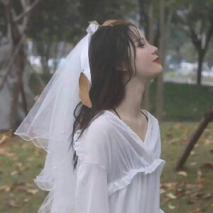 月牙吖00 
