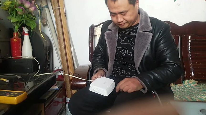 胖哥处理宽带故障,现场光猫坏掉确认人为的,胖哥怎么给用户换呢