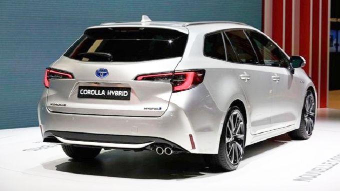 买朗逸的缓一缓!丰田这车比思域还大气,开上街让大众压力大