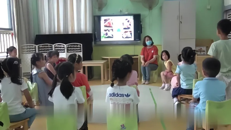 大班社会《夏天的传统节日:端午节》视频+教案+课件