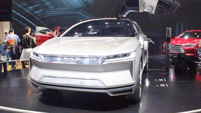 比亚迪这款电动车,搭载纯电动四驱系统,百公里加速只需3.9秒