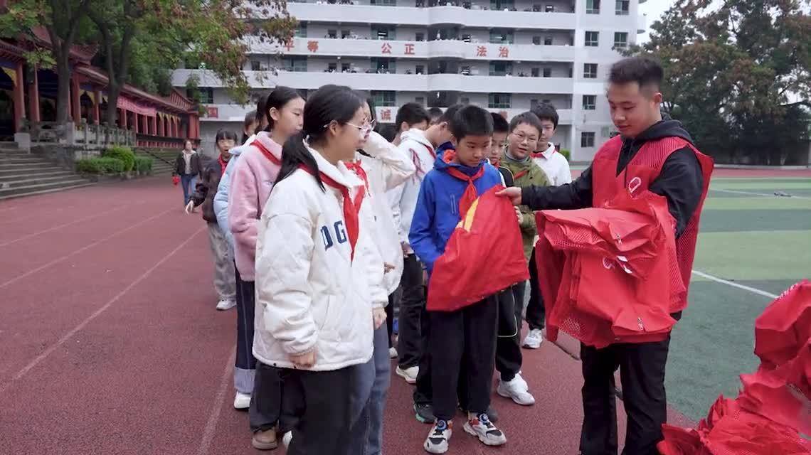 重庆忠县中学生有堂"水上公交"劳动教育课
