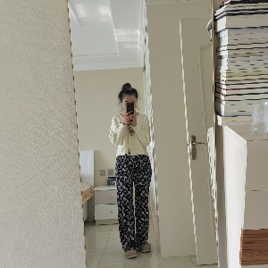 热爱生活的小丽丽 