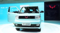 2020成都车展: 五菱宏光MINI EV仅2.88万, 开启国民电动车时代!