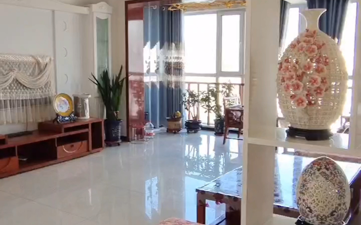 青海西宁市城东区房产三室两厅两卫