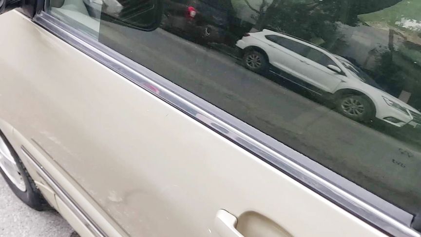 汽车玻璃升降器能出现问题,问题不大但不好解决,大师傅带你看看