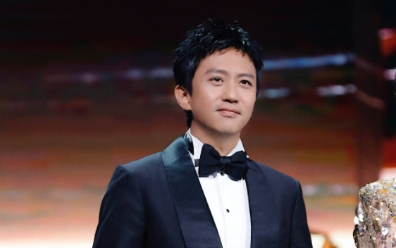 20211230邓超担任第34届金鸡奖闭幕式暨颁奖典礼主持人