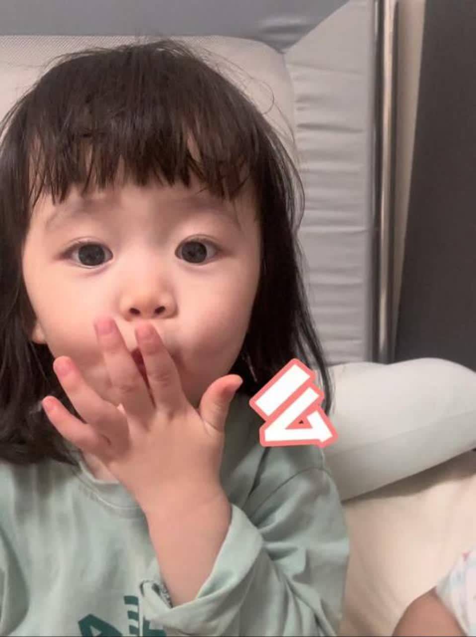 当我教她如何“wink”后～