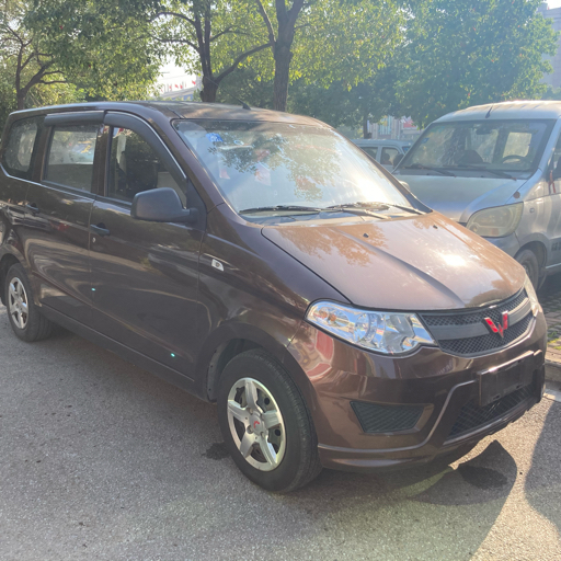 武汉六马赫二手车 
