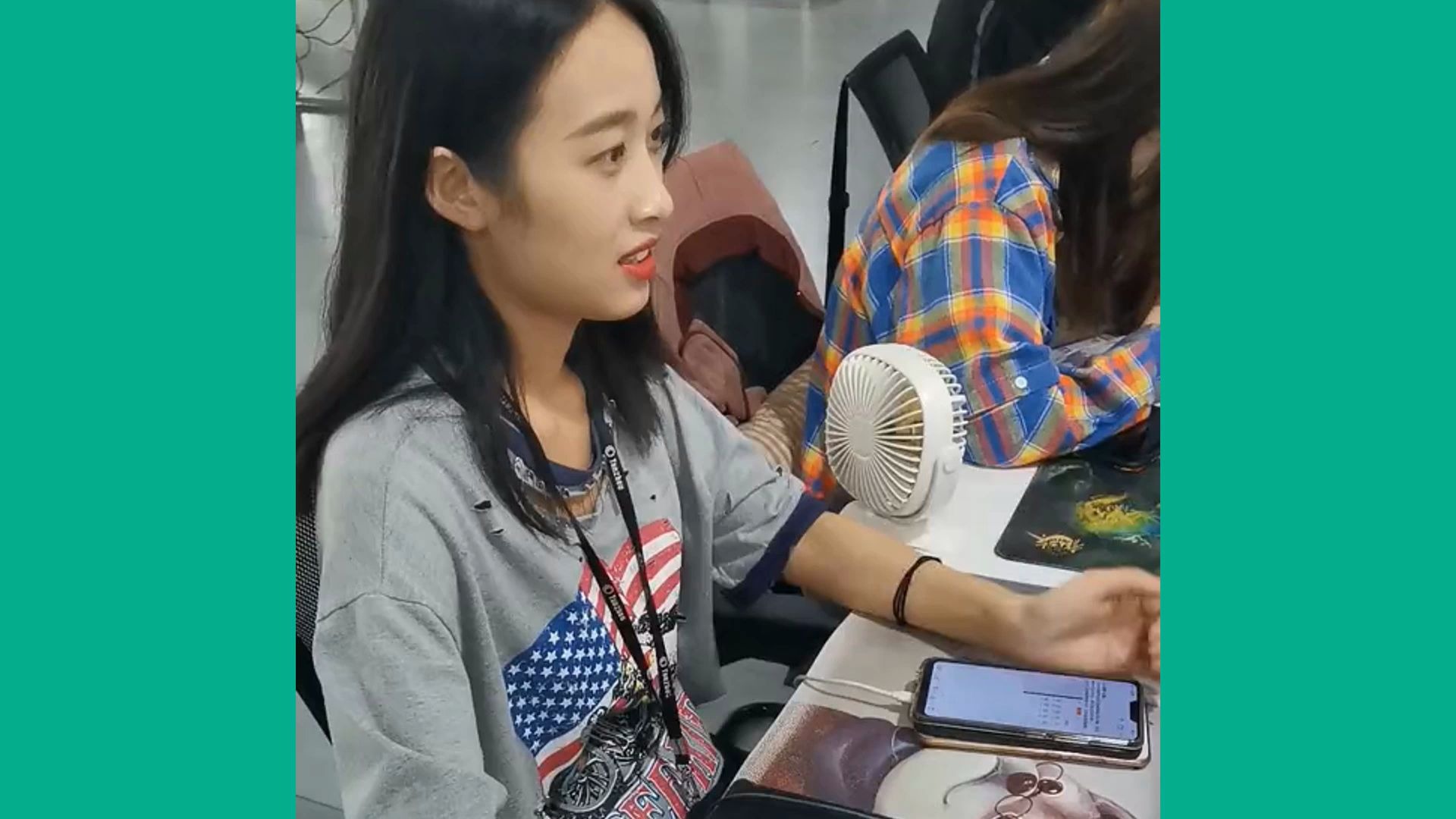 程序员小姐姐下班了为大家用python画了一个小东东