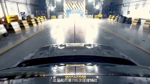 时速70kmh正面100%碰撞测试 车身结构稳如磐石事故后竟