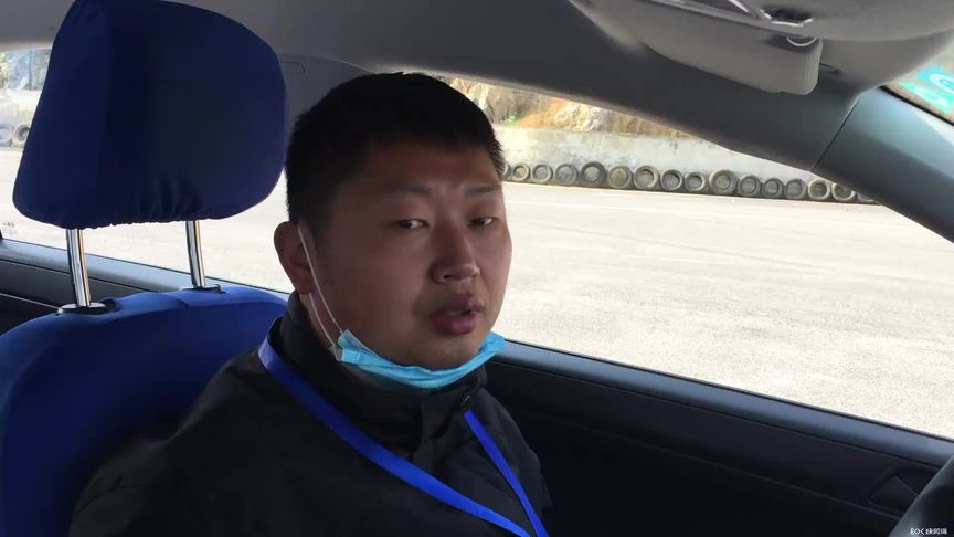 科目三讲解-路口左转弯,小心转向灯和刹车差一个就挂