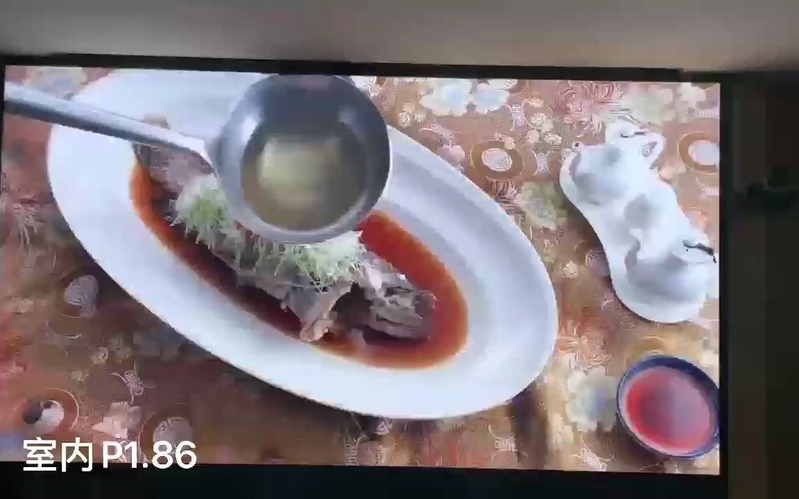 广州某企业会议室P1.8全彩超清电子屏点亮效果