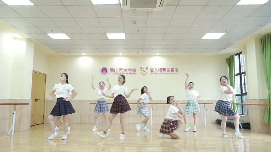这是我们的时代,每个人都有机会出彩! #时代感舞蹈