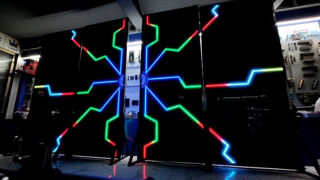 自动门 动感十足 网红门