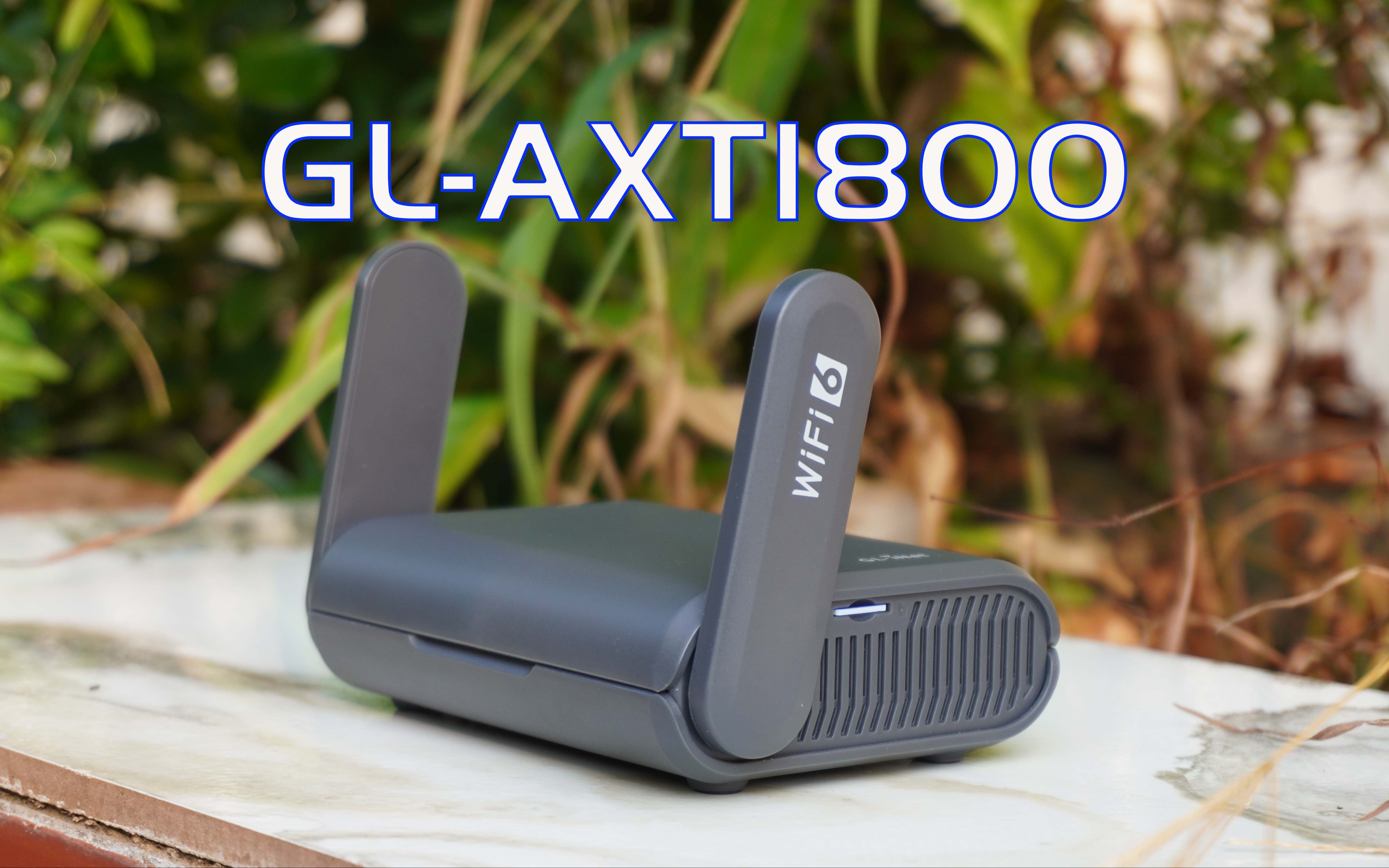 一个迷你的 OpenWrt WIFI6 路由器 GL-AXT1800