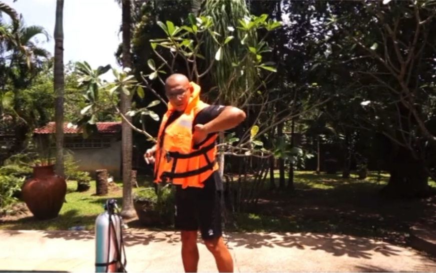 IWFS的一堂涉水安全公开课《救生衣正确使用方法解析》第三部分