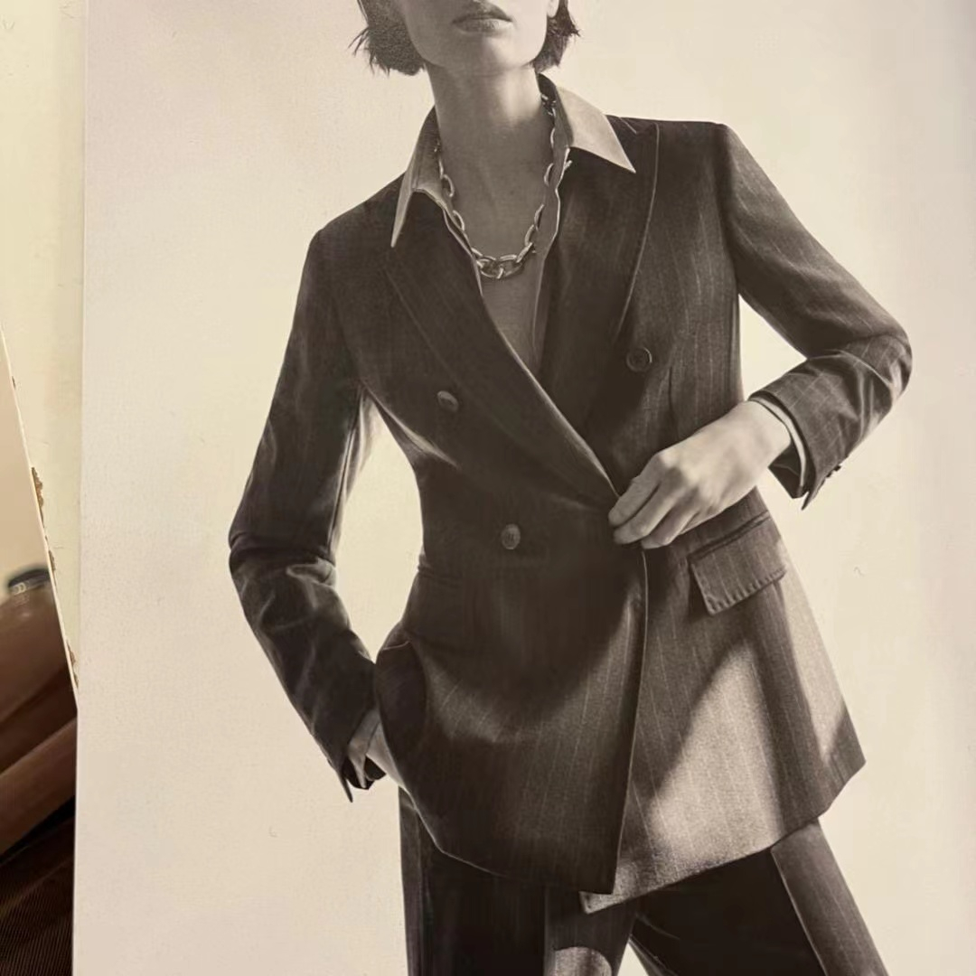 服装设计Ms_Wang 