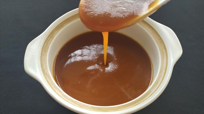 枇杷别总拿来生吃,做成川贝枇杷膏更实用,在家就能轻松做