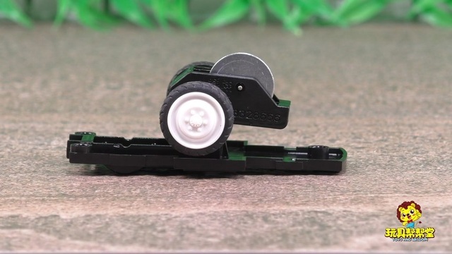 推土机工作视频表演:儿童玩具车工程车挖掘机.