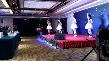 市知名企业举办的庆国庆活动