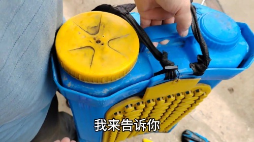 电动喷雾器按开关能启动,声音小,没劲,喷不了水,怎么维修?