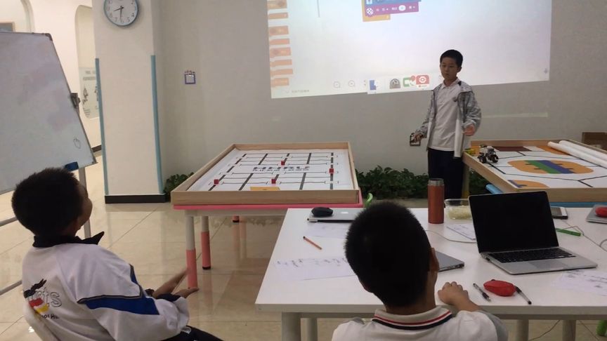 六年级孩子使用流程图表达编程思路