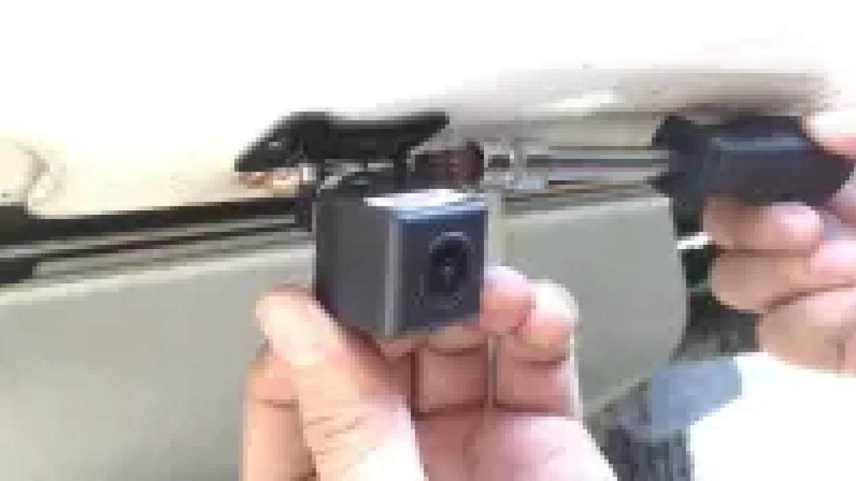 倒车技术没信心? 教你自己动手无损安装倒车影像