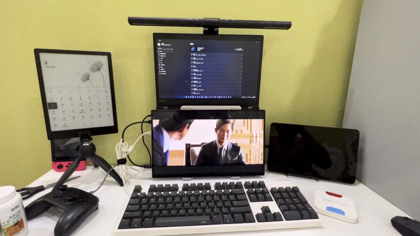 疫情期间的办公设施,switch,便携屏,笔记本,平板,机械键盘