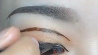 美妆教程:单眼皮肿眼泡也能画出魏无羡的眼妆,就是这么豪横!