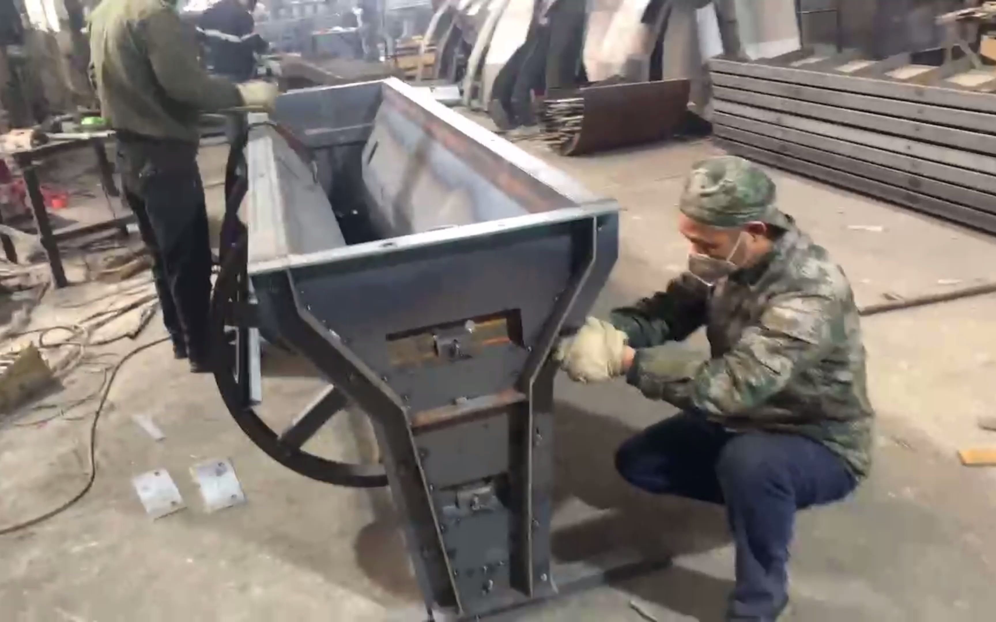 翻滚式防撞墩模具 移动式隔离带模具 围蔽路障交通设施 建信模具