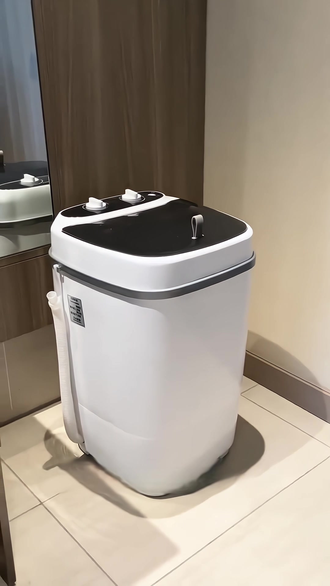 #小型洗衣机 #迷你洗衣机 #内衣洗衣机 #洗甩两用洗衣机 #洗衣机