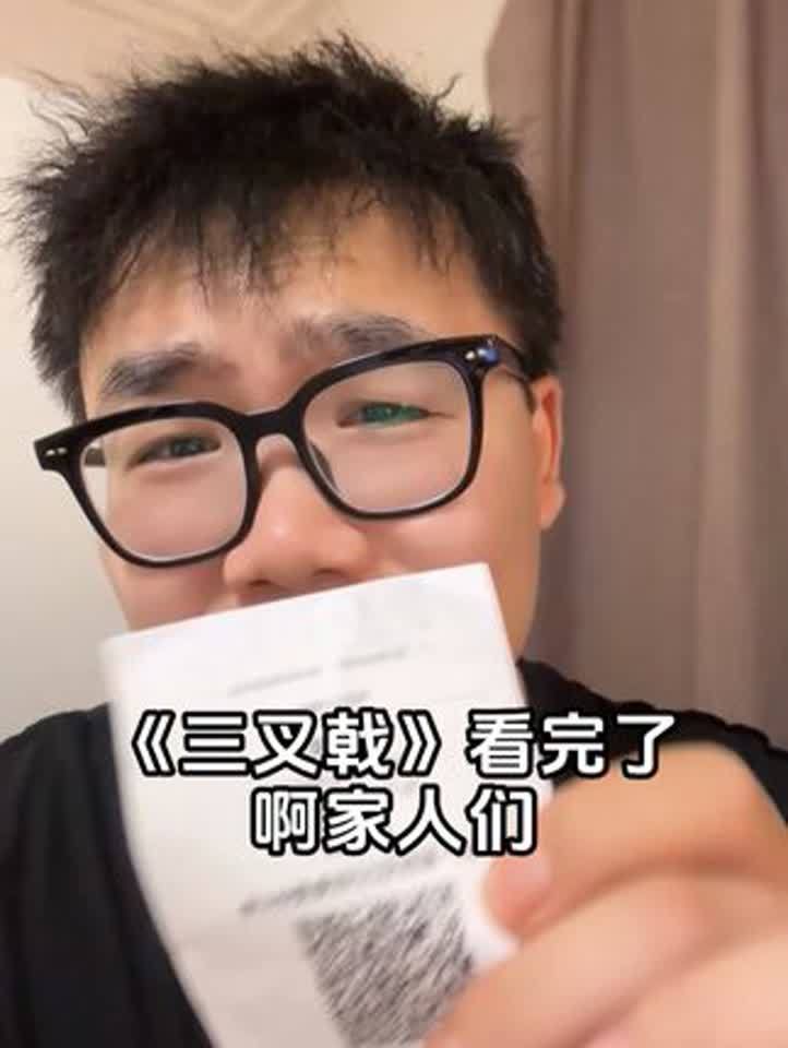 ...生si看淡 不服就干 除了动作 还有很多会心一笑的喜剧元素 娱乐+动作...