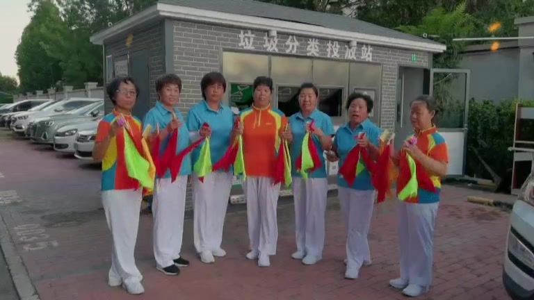 我们是垃圾分类宣传员,今天社区来宣传,人人明白大众晓