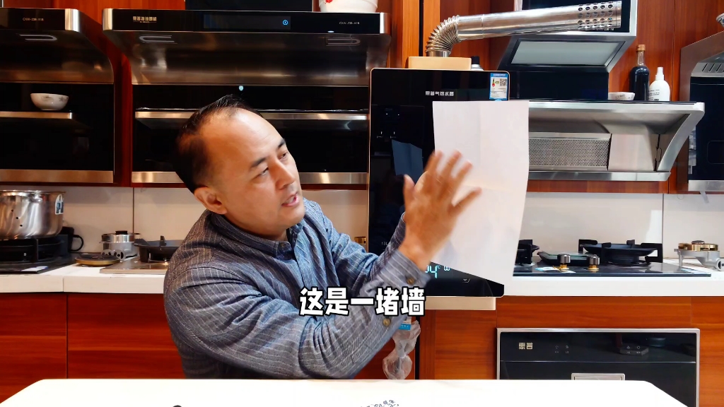 家用燃气热水器,这两种安装方法,自取灭亡?为什么?#热水器安装 #燃气...
