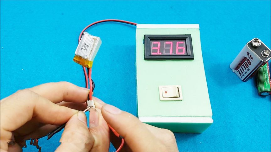 技术宅教你如何制作一个简单的电压表!